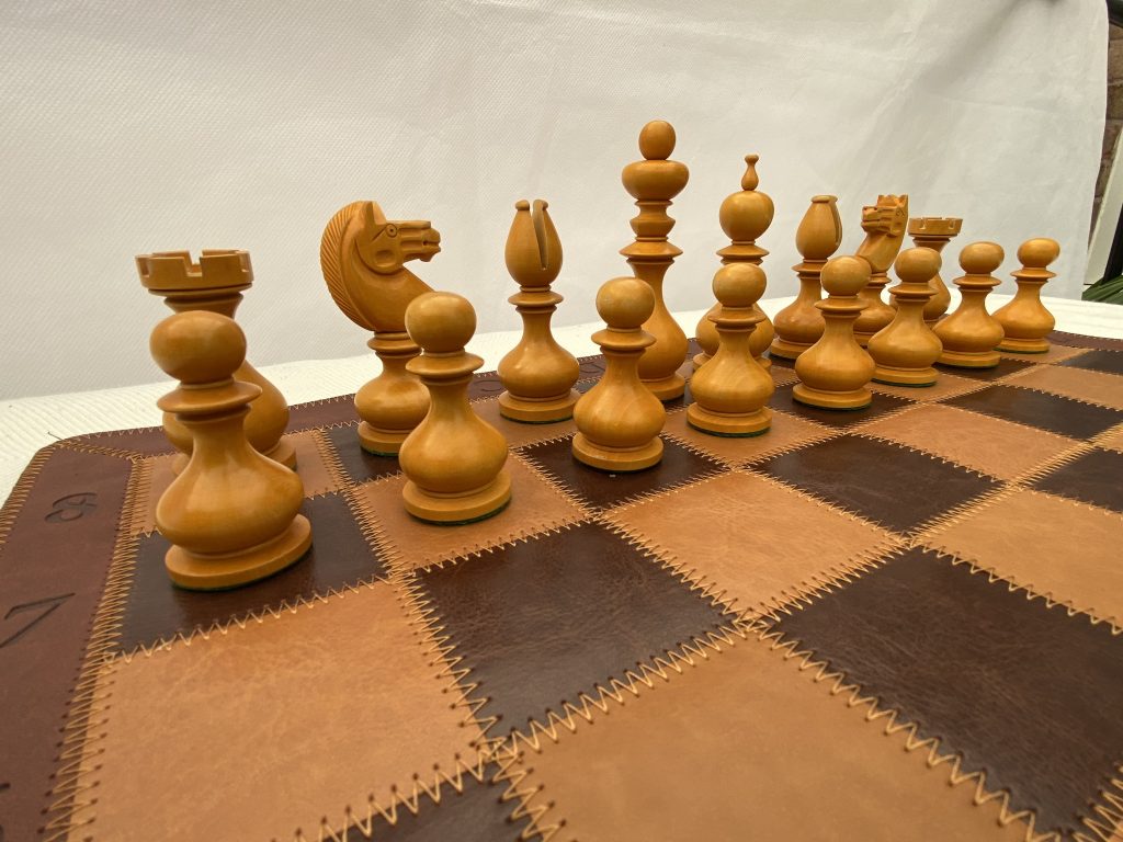 The Antiqued Dublin Double Weighted Chess Set - ChessBaron Chess Sets ...
