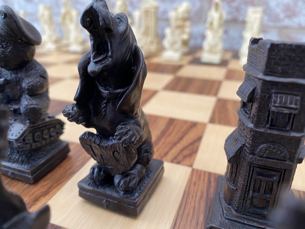 Elvis Presley Chess Set - ChessBaron Chess Sets USA - Call (213) 325 6540