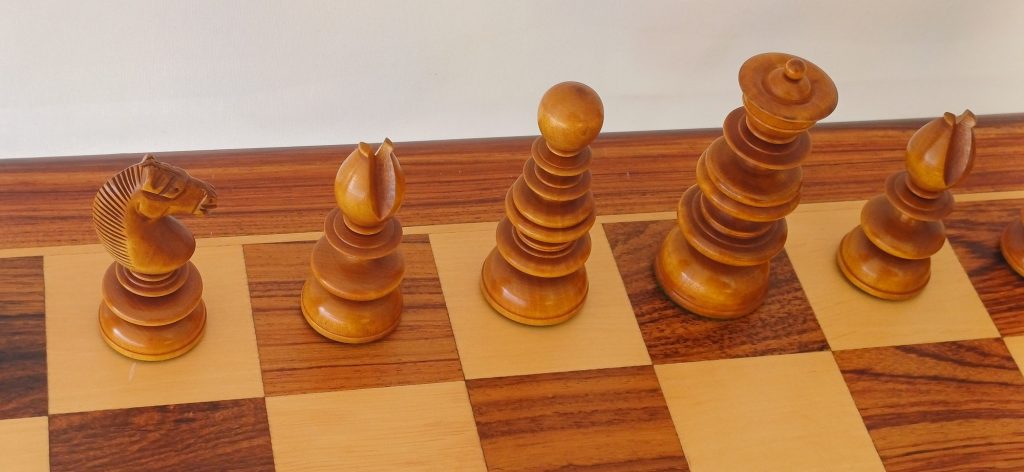John Calvert Chess Set in Ebony - ChessBaron Chess Sets USA - Call (213 ...